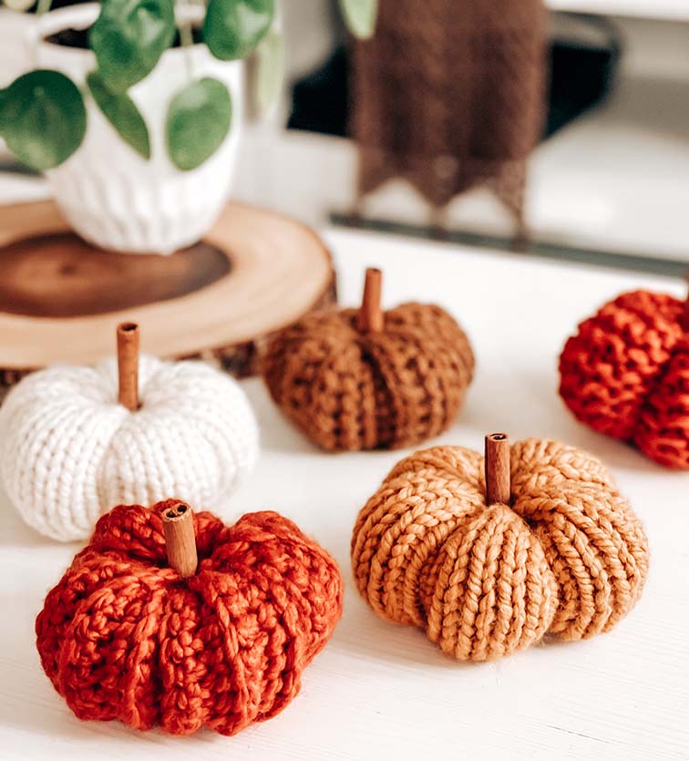 How to Knit Pumpkins - CJ Design Blog